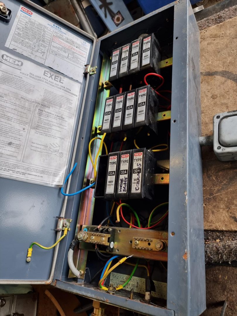Large Electrical Fuse Cabinet – 32 Amp – Street Furniture Salvagers ...