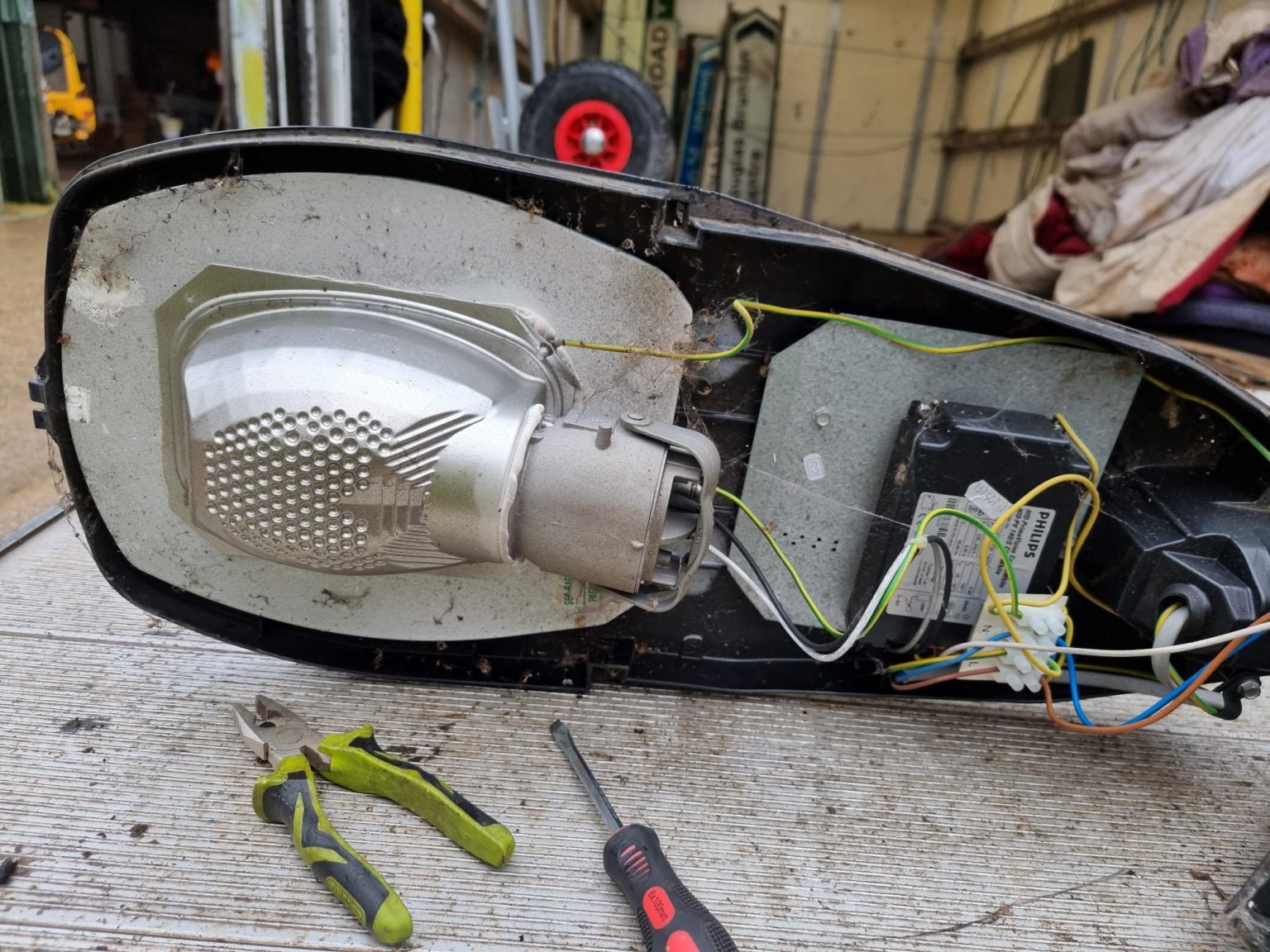 Urbis ZX12 Street Lights – Street Furniture Salvagers , Prop Hire & Sales