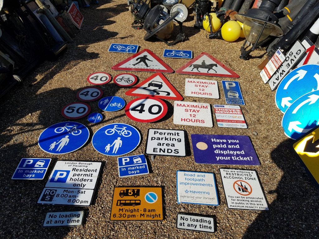 London Fields Station Network Rail Railway Station Sign | Fenori CI (UK ...