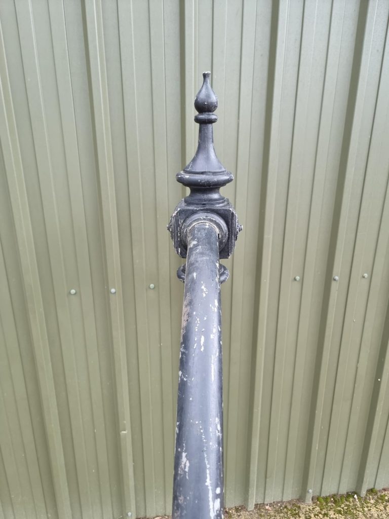 Large Ornate Swan Neck Brackets | Fenori | Street Furniture Salvage ...