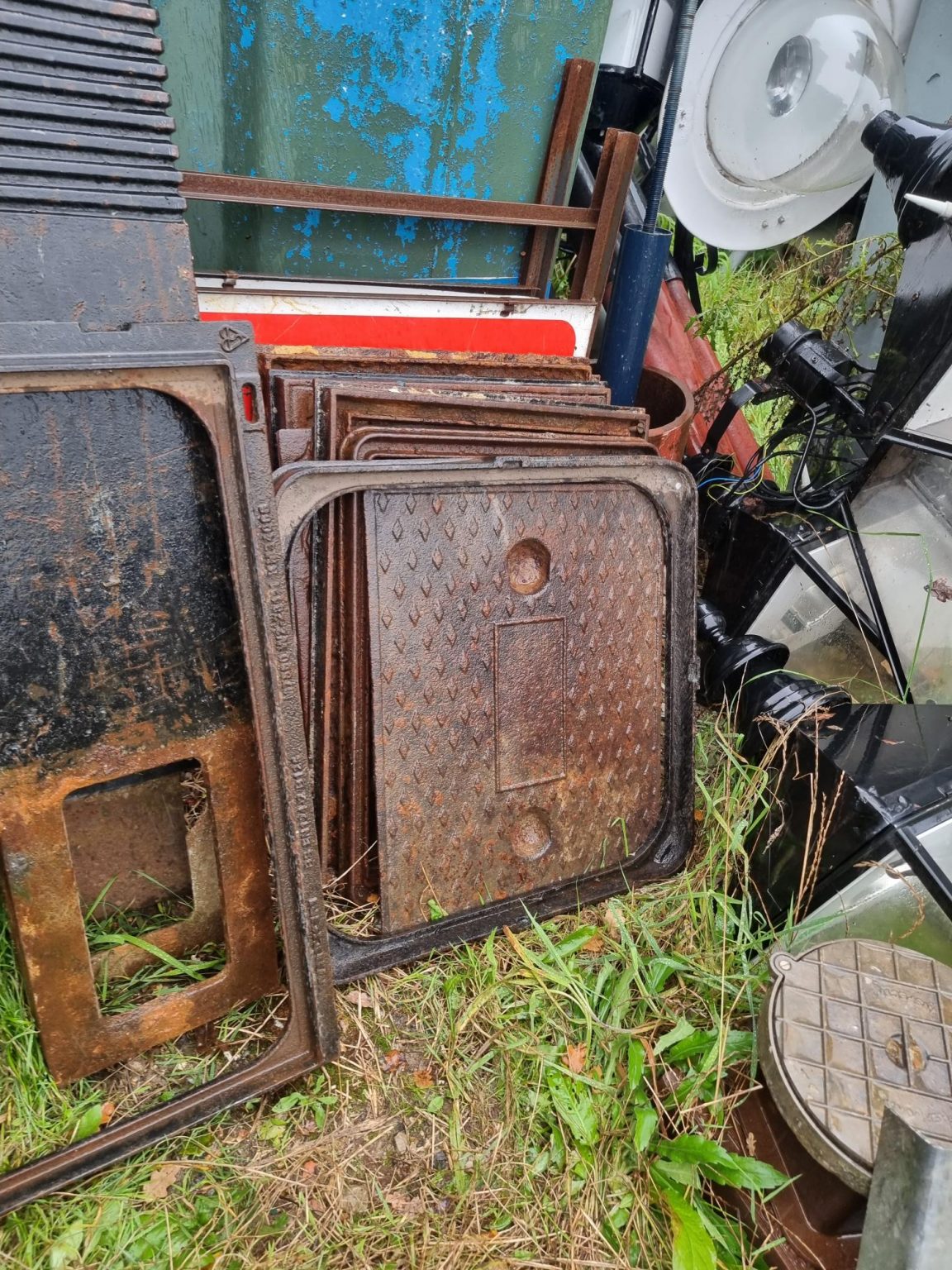 Manhole Cover and Frame 600 x 600 – Street Furniture Salvagers , Prop ...