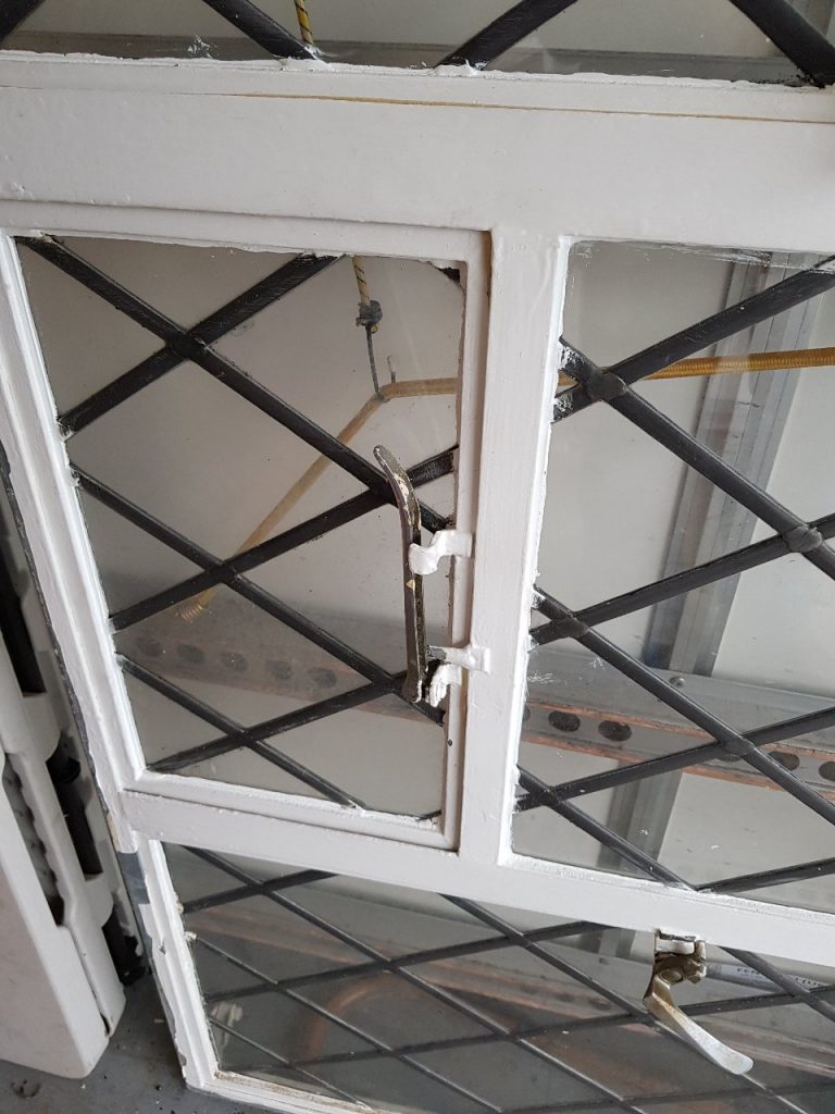 Leaded Crittal Windows | Fenori | Street Furniture Salvage, Prop Hire ...