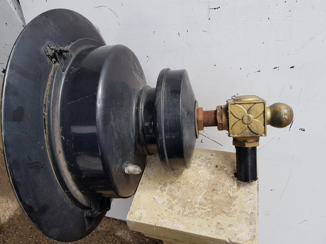 Urbis Albany Lights with ornate Knuckle – Street Furniture Salvagers ...